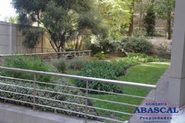 Gustavo Abascal Propiedades