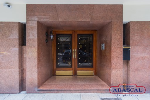 Gustavo Abascal Propiedades