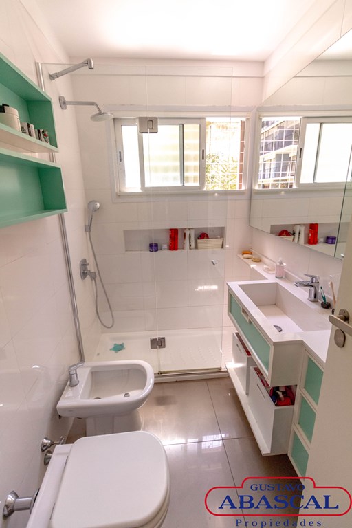 Gustavo Abascal Propiedades